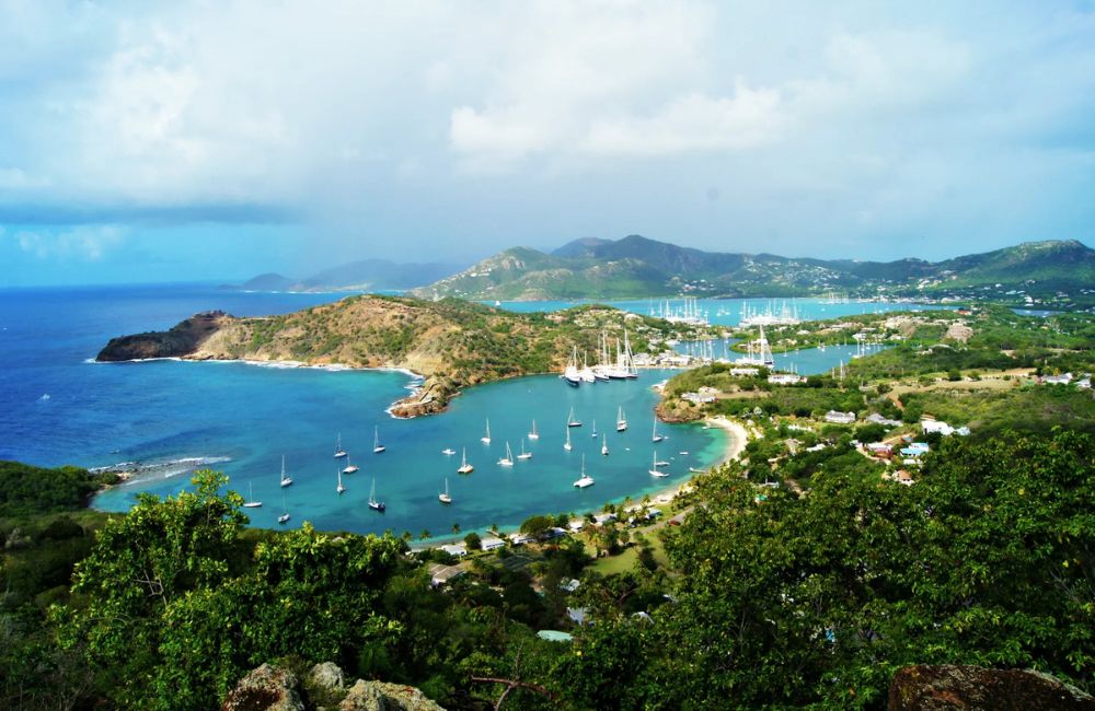 The Most Romantic Caribbean Getaways: Experts Weigh In | Vacationisms ...